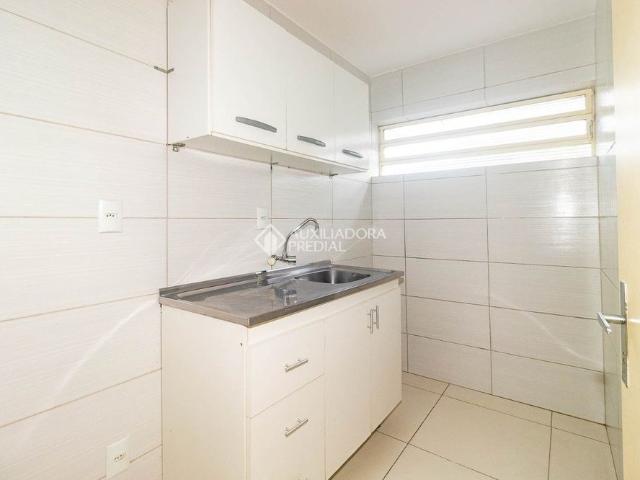 Apartamento JK com 1 quarto e 33m² para alugar em Rio Branco, Porto Alegre