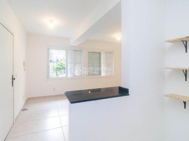 Apartamento JK com 1 quarto e 30m² para alugar em Cidade Baixa, Porto Alegre