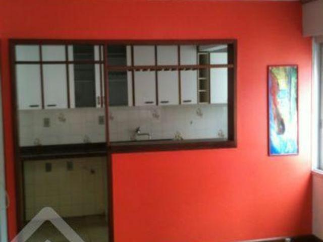 apartamento JK, elevador, cozinha americana e banheiro amplo Cidade Baixa