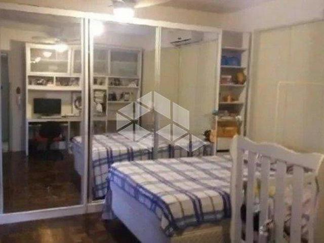 Apartamento JK mobiliado, condomínio com elevador, mobiliado, próximo UFRGS, centro histórico