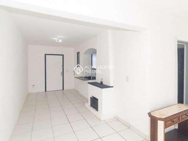 Apartamento JK na Fernando Machado, Centro Histórico de Porto Alegre com elevador e lareira