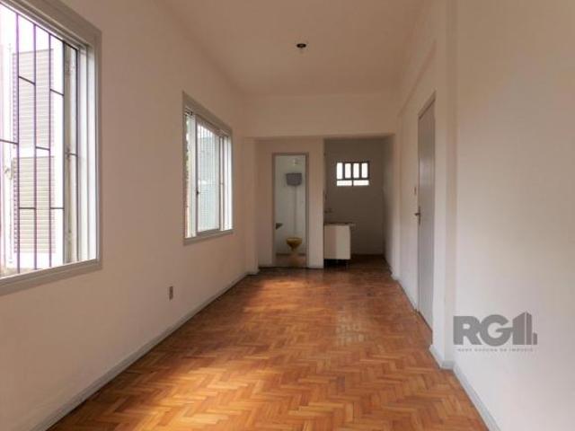Apartamento JK no bairro Partenon