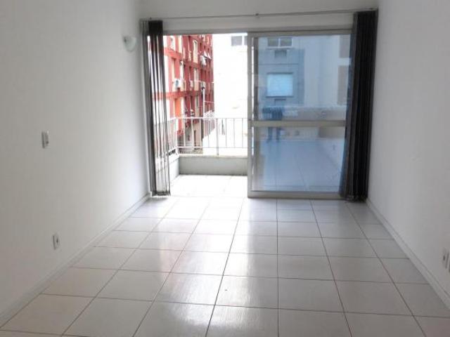 Apartamento JK no Centro DESOCUPADO