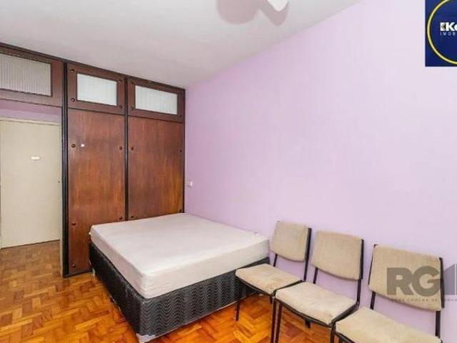 Apartamento JK no Centro Desocupado mobiliado DESOCUPADO