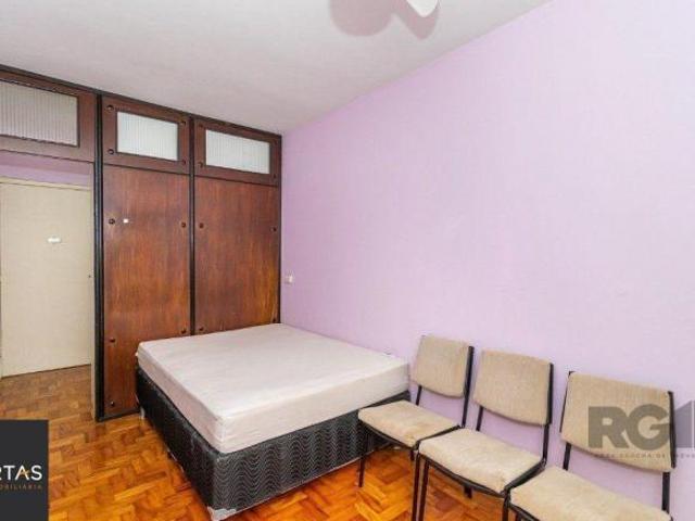 Apartamento JK no Centro Desocupado mobiliado DESOCUPADO