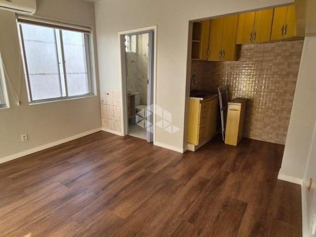 Apartamento JK no Centro Histórico de Porto Alegre RS