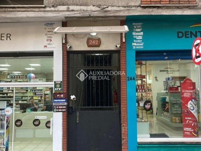 APARTAMENTO JK REFORMADO COM ELEVADOR NO CENTRO