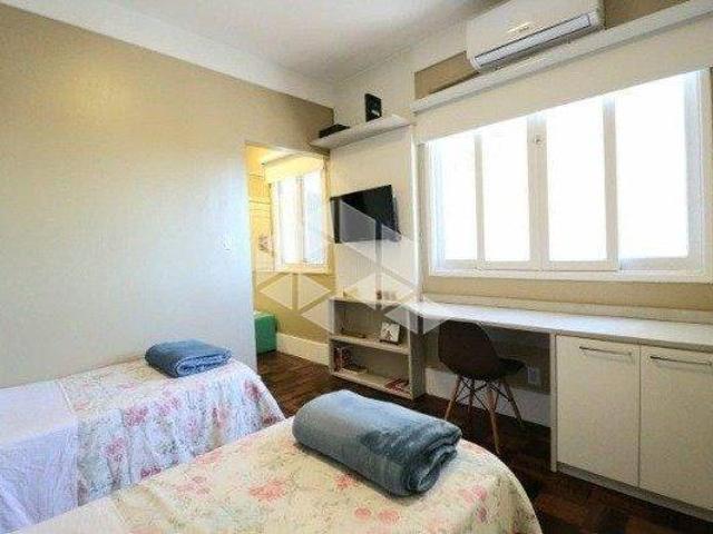 Apartamento Jkzão em andar alto, com linda vista, totalmente reformado, decorado e mobiliado