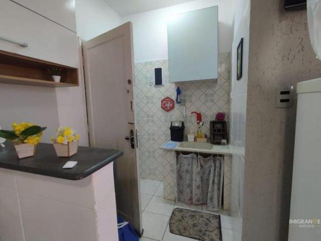Apartamento Kitnet no bairro Aviação em Praia Grande