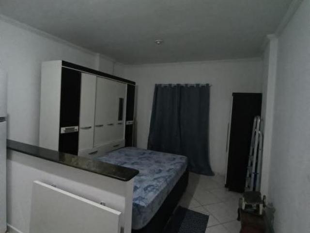 Apartamento Kitnet para Venda por R$145.000,00 com 34m², 1 dormitório, 1 vaga e 1 banheiro Vila mi