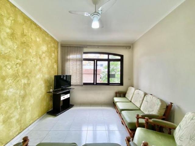 Apartamento lado praia à 250 metros da praia à Venda na Enseada no Guarujá |.