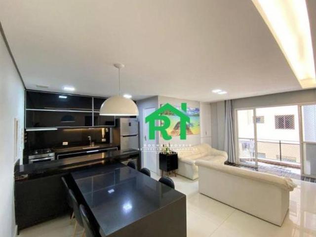 Apartamento lindo com 3 dormitórios porcos metros do mar, praia Enseada, Guarujá
