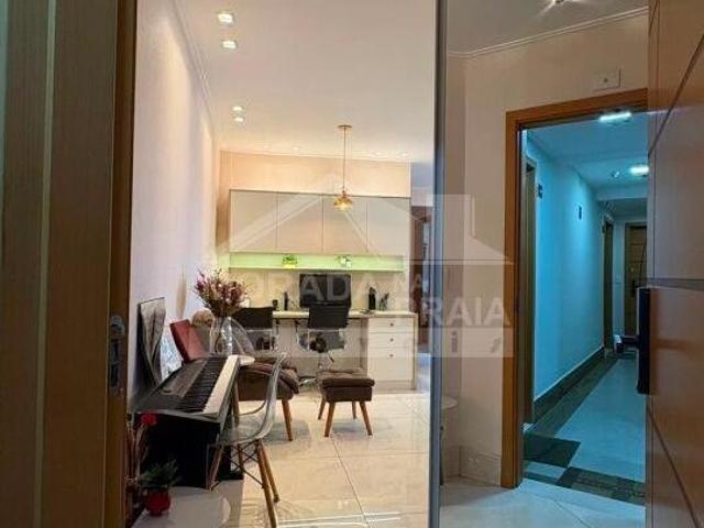 Apartamento Lindo e MOBILIADO, 2 Dormitórios,1 suíte, Sacada, Só na Imobiliária em Praia Grande