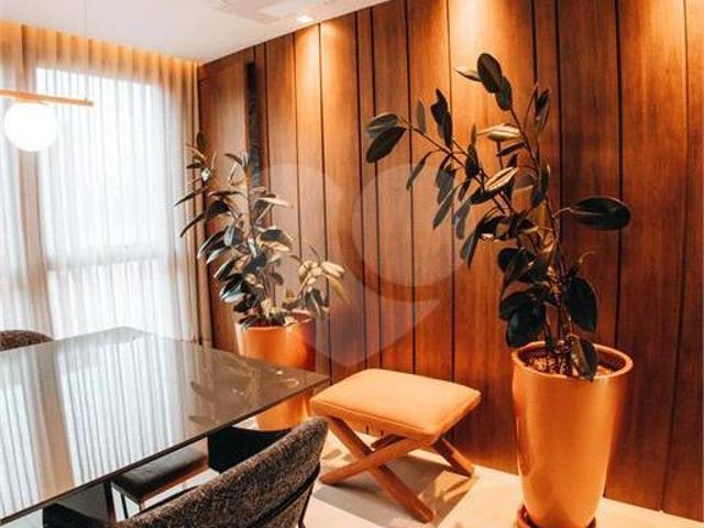Apartamento Lindo no Bairro Água Verde com 146,46 m²