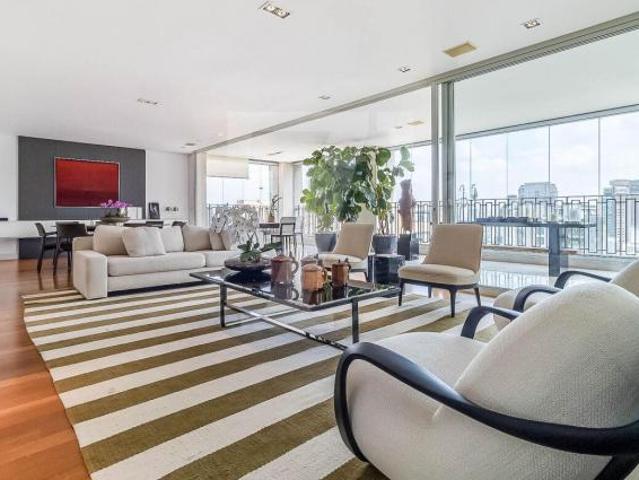 Apartamento lindo para venda no Itaim Bibi