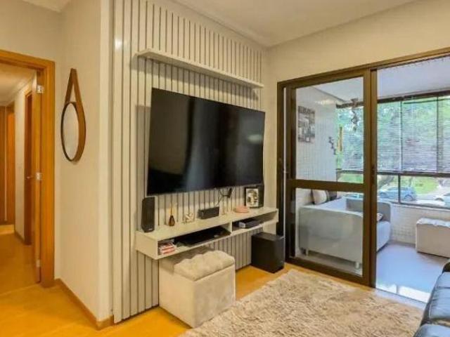 Apartamento Locado 3 Quartos sacada e churrasquira, Av. Panamericana Lindoia