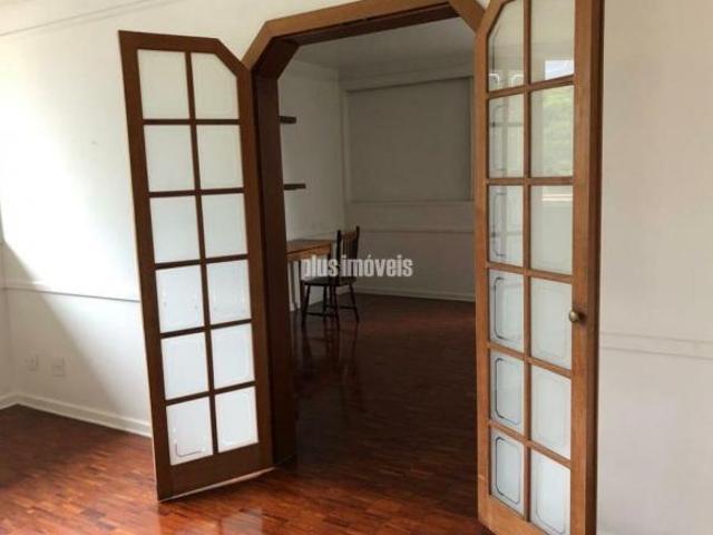 APARTAMENTO LOCALIZAÇÃO PRIVILEGIADA NOS JARDINS