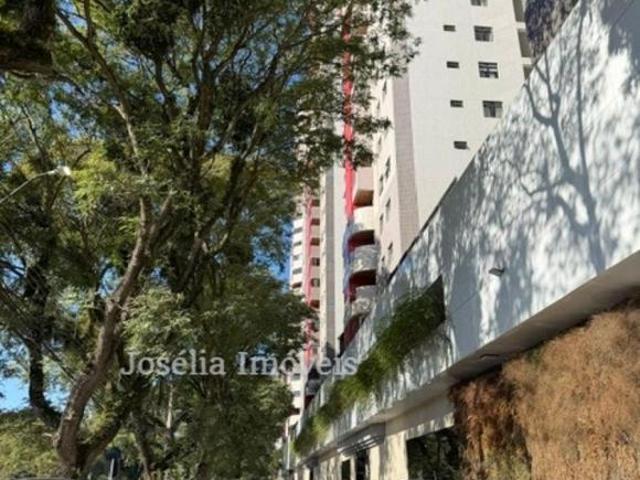 APARTAMENTO LOCALIZAÇÃO PRIVILEGIADA PERTO DO BARIGUI SACADA COM CHURRASQUEIRA