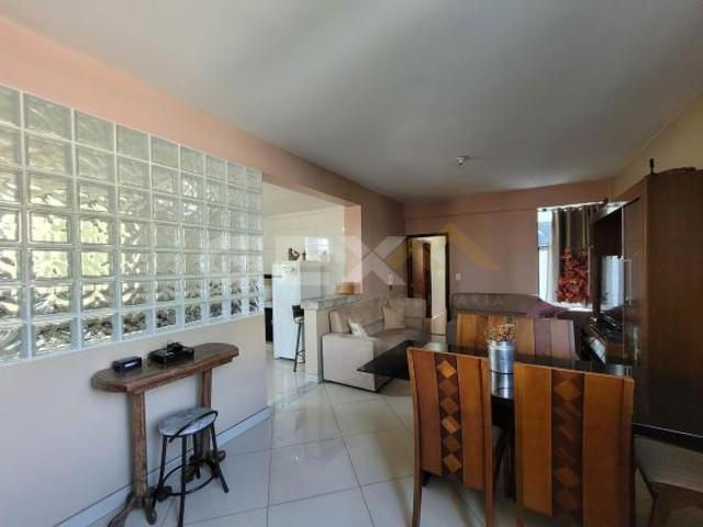 Apartamento localizado na rua Paraná