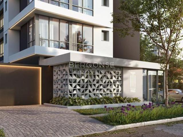 Apartamento localizado no Água Verde, em Curitiba