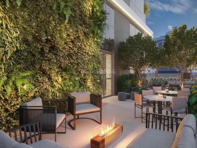 Apartamento localizado no Alto da Glória, em Curit