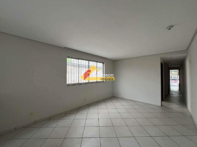 Apartamento localizado no bairro Centro em Divinópolis
