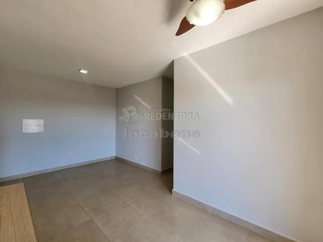 Apartamento localizado no bairro Parque Residencial Comendador Mancour Daud com 03 dormitórios e 02