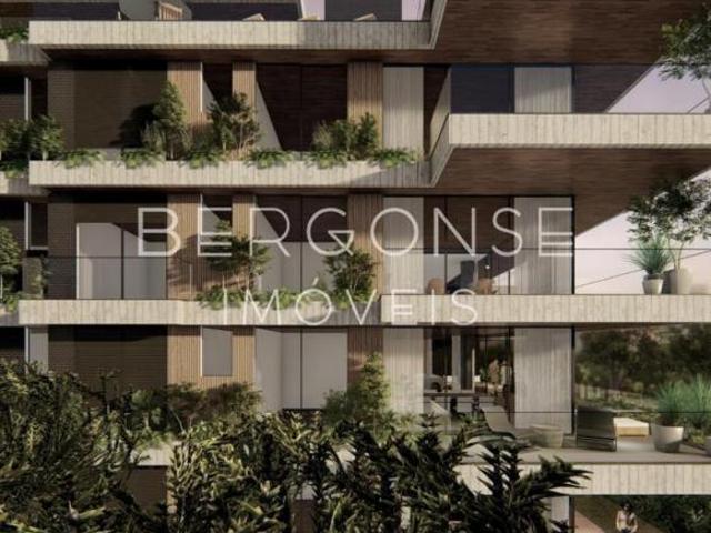 Apartamento localizado no Cabral, em Cuiritiba, co