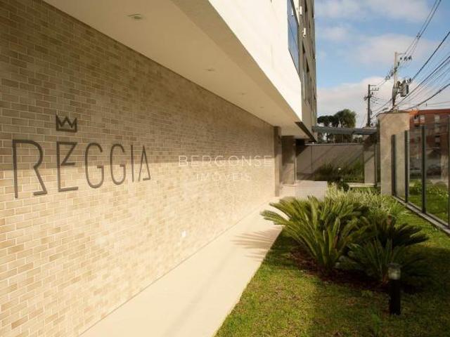 Apartamento localizado no Cristo Rei, em Curitiba