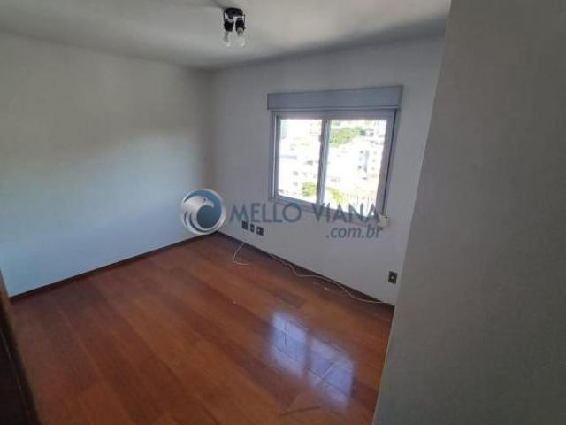 Apartamento localizado no Edificio Antonio Dutra, centro de São Lourenço MG,proximo de tudo