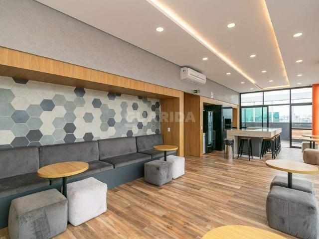 Apartamento LOFT mobiliado com 1 vaga de garagem no bairro Menino Deus COD: 25096