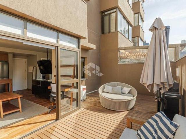 Apartamento Loft 1 Dormitório, 2 vagas, Terraço e Reformado
