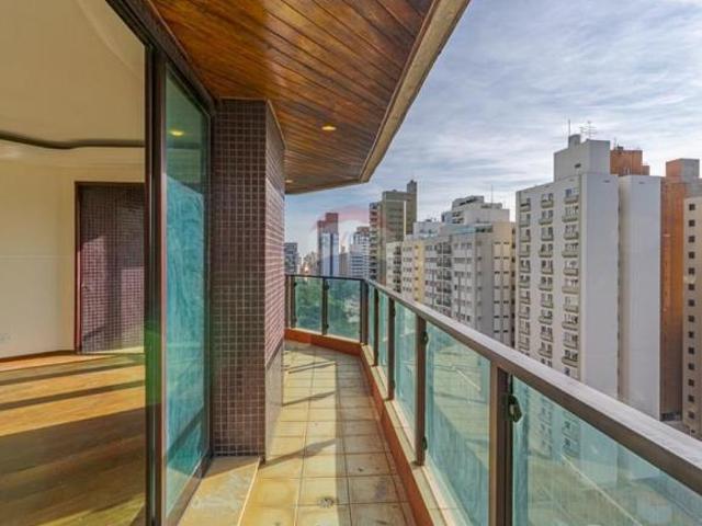 Apartamento Luxuoso no Coração do Cambuí
