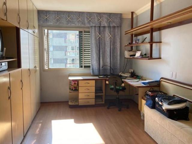 Apartamento Luxuoso no Edifício Colina Imperial 279m, Próximo ao Shopping Curitiba