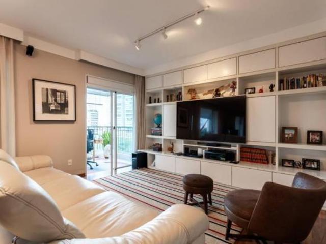 Apartamento Luxuoso à Venda em Campo Belo 4 Dormitórios, 3 Suítes e Área de Lazer Completa!