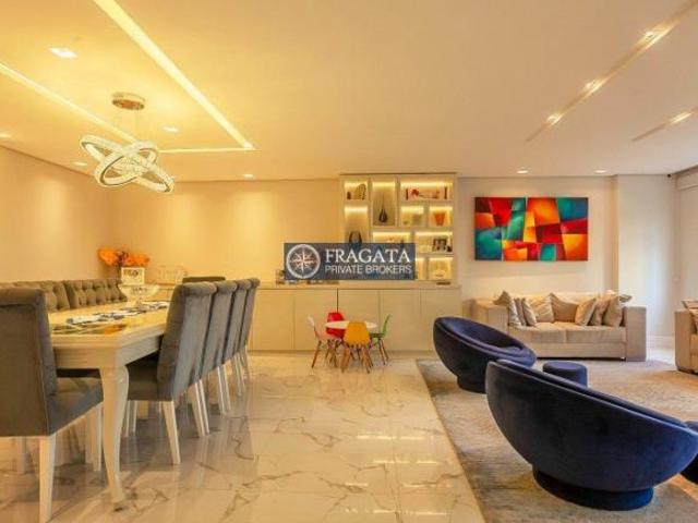 Apartamento Luxuoso á venda em Santa Cecília/ Higienópolis. 3 suítes