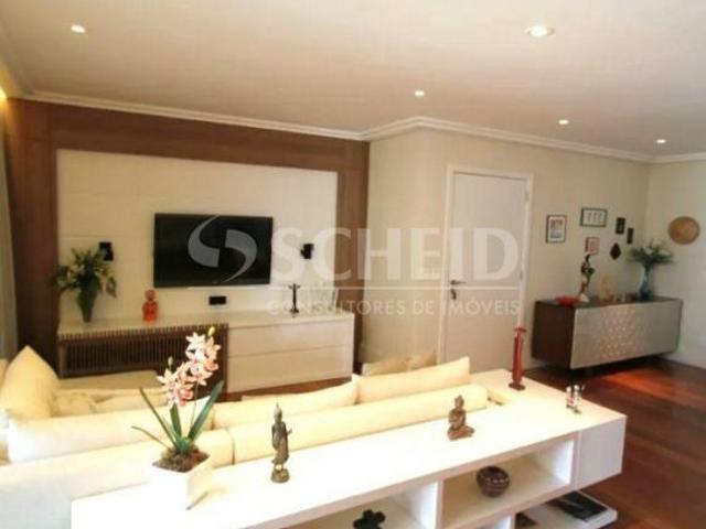 Apartamento Luxuoso com 3 Suítes e Lazer Completo no Campo Belo