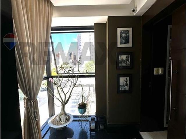 Apartamento Luxuoso com Lazer Completo no Aeroclube