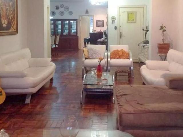 Apartamento Luxuoso em Higienópolis, SP