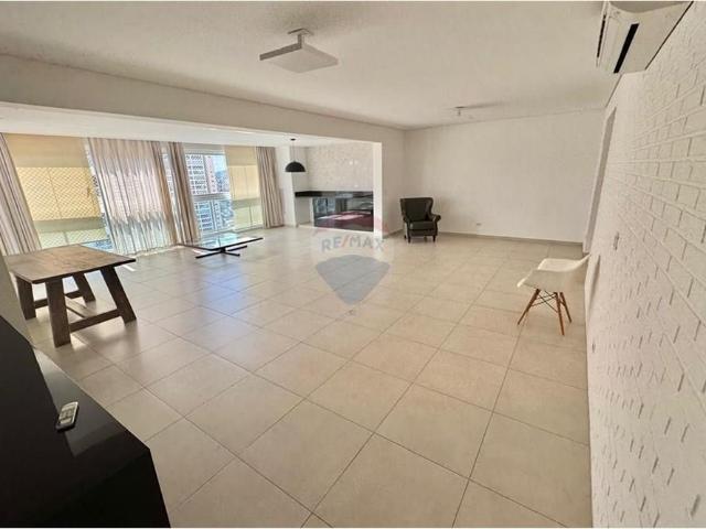 Apartamento Luxuoso 151m² na Vila Romana, SP