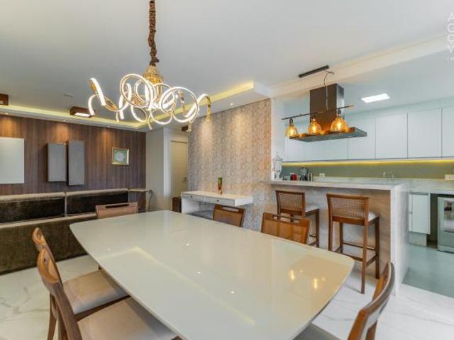 Apartamento Mandala, 03 Quartos, 03 Vagas, Sacada com Churrasqueira a Carvão, Água Verde, Curitiba