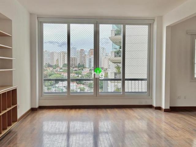 Apartamento Maravilhoso em prédio HISTÓRICO no melhor do Bairro!