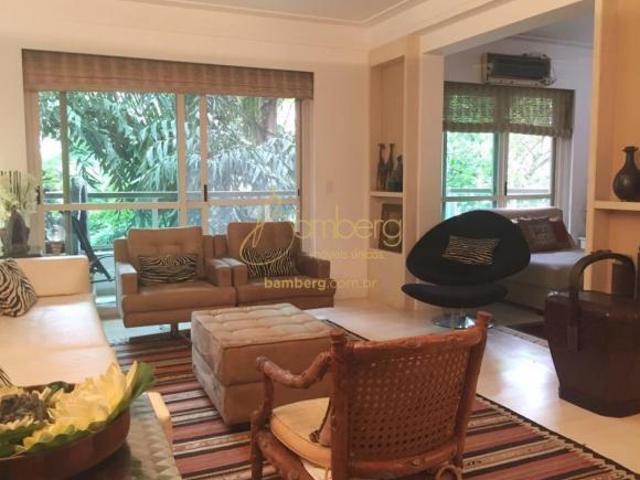 Apartamento maravilhoso em rua tranquila