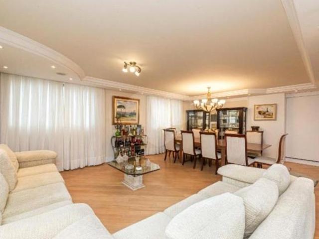 APARTAMENTO MARAVILHOSO NO BATEL COM 3 SUÍTES 5 BANHEIROS 4 GARAGENS E 5 SALAS
