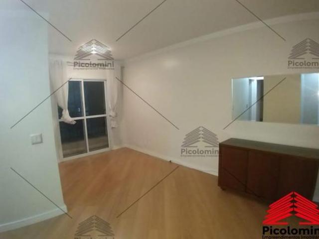 Apartamento Metrô Vila Prdente,2 quartos,1 suíte,sala 2 ambientes com sacada,1 vaga de garagem,área