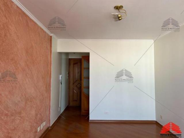 Apartamento Moóca Vago $430.000,00,2 dormitórios,2 banheiros,sala com sacada ampla,1 vaga de garage