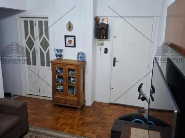 Apartamento Mooca Av Paes de Barros,2 quartos,2 banheiros,sala 2 ambientes,cozinha planejada,quarto