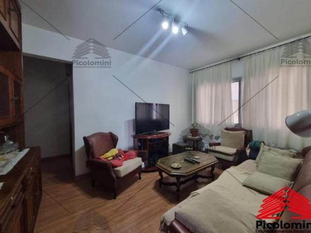 Apartamento Mooca com 68 metros,2 dormitórios, sala de estar, 1 banheiro, cozinha e área de servi