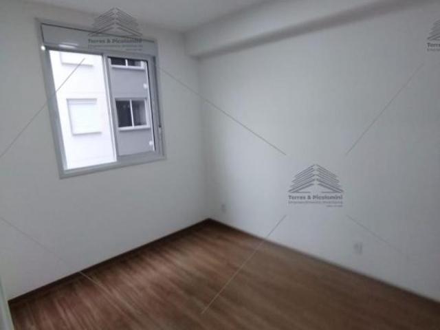 Apartamento Mooca em frente Estação Trem com 2 quartos, sala, Cozinha com gabinete, 1 banheiro com b