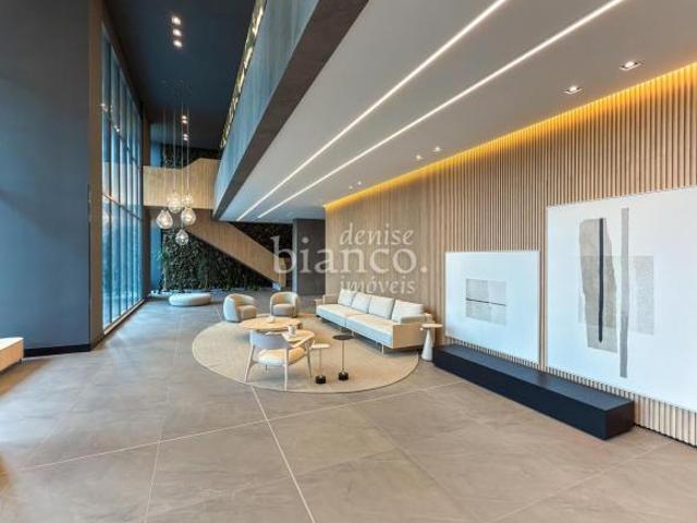 Apartamento mobiliado, 3 suítes, 3 vagas no Água V